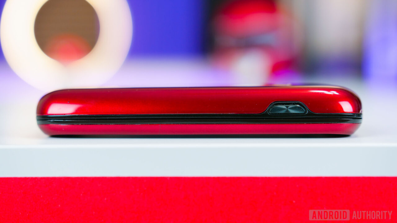 Using the first Android smartphone I owned in 2017 - Android Authority