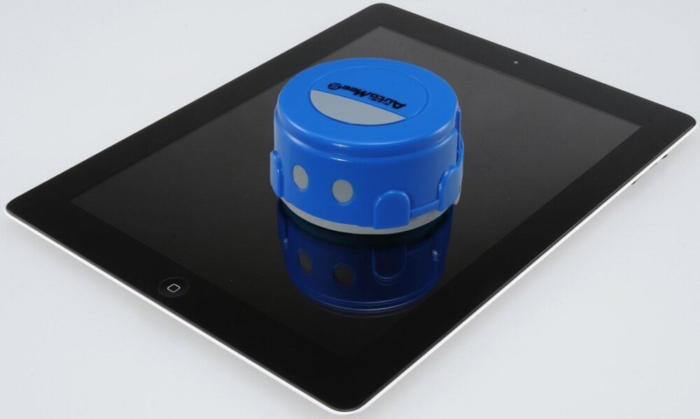 Here are 10 smartphone accessories no one should buy ... ever