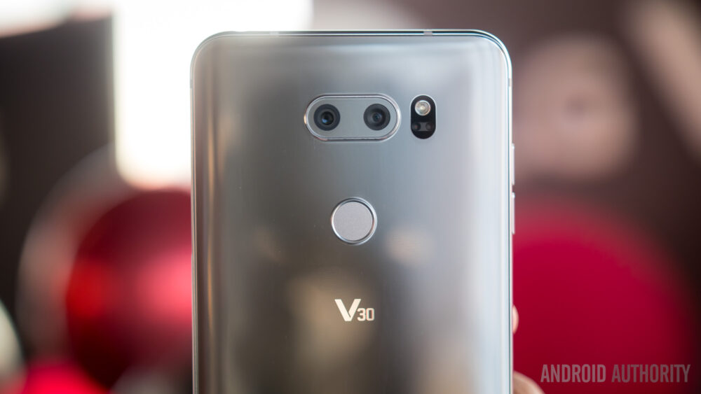 Watch: Here’s how LG V30’s camera compares with $50,000 RED Weapon ...
