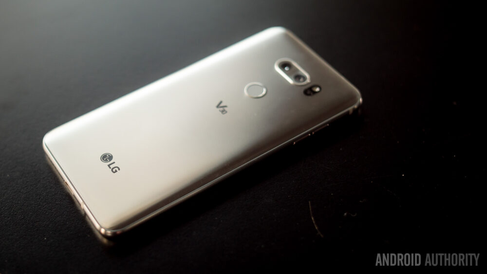 LG’s phone business is still losing money