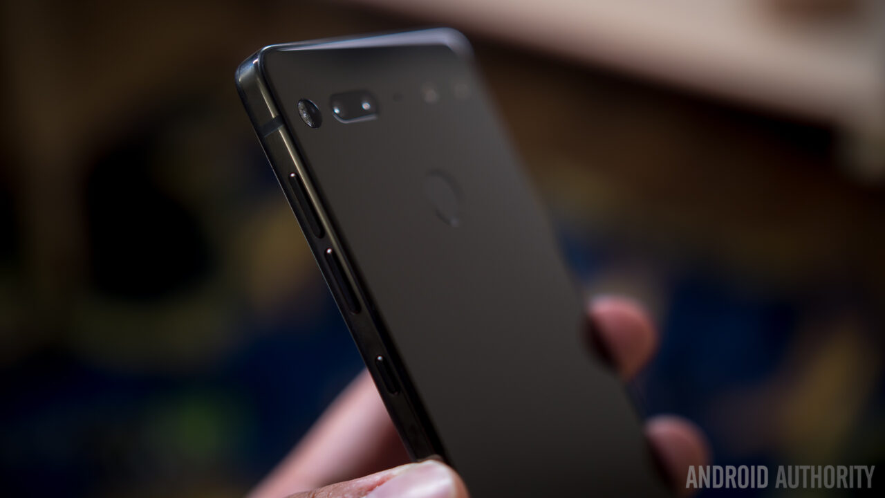 Essential Phone review: Maximum hardware, minimum software - Android ...