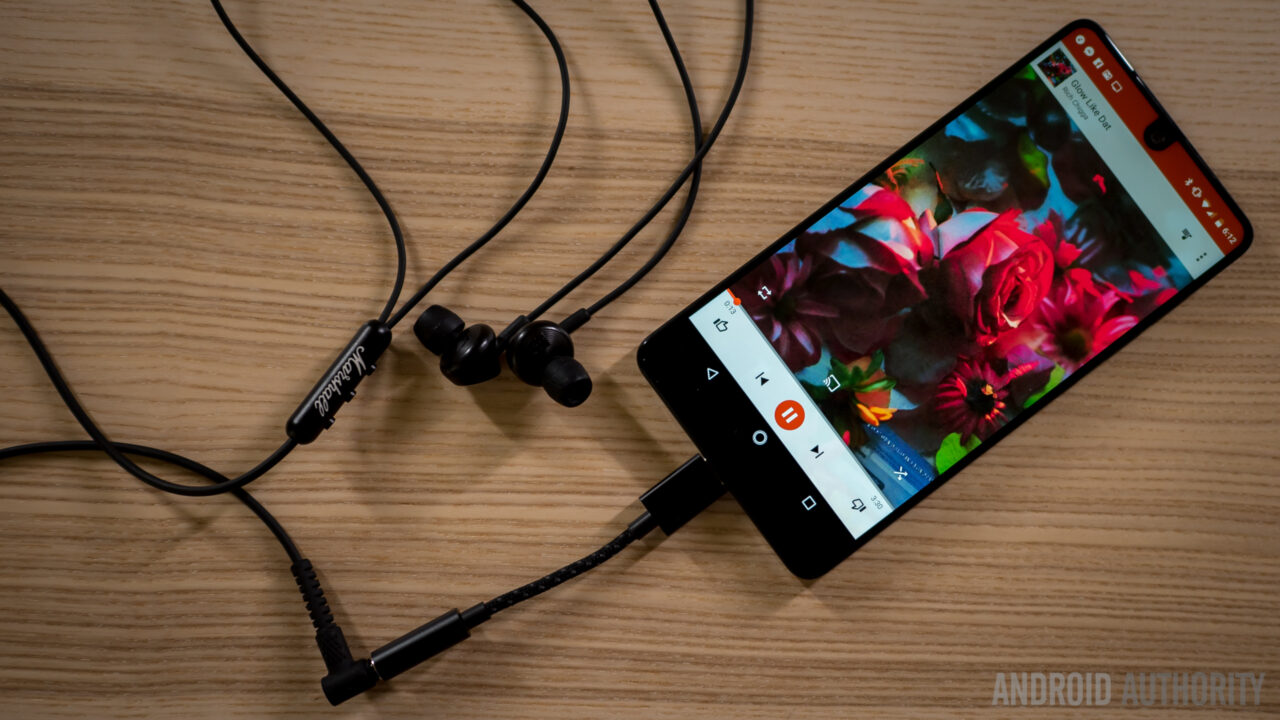 Essential Phone review: Maximum hardware, minimum software - Android ...