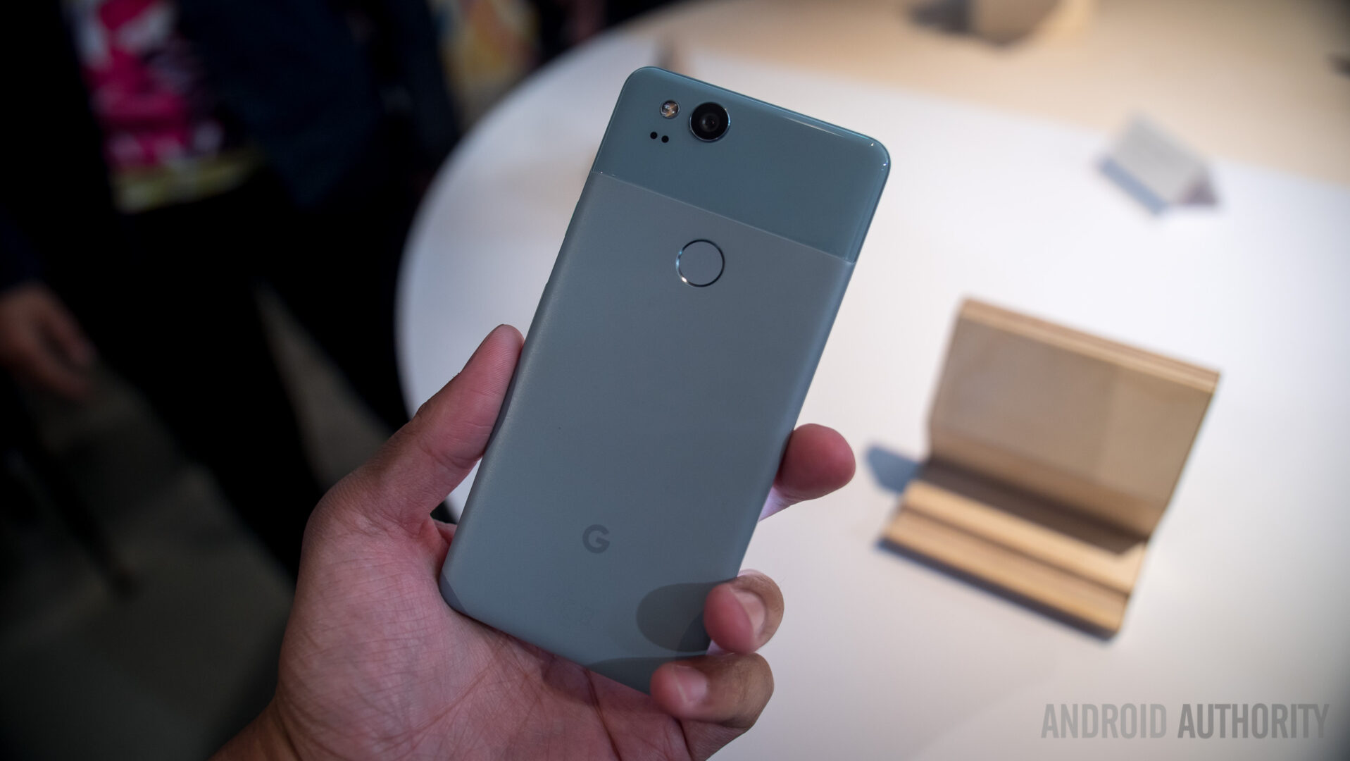 Google Pixel 2 and Pixel Buds International Giveaway! - Android Authority