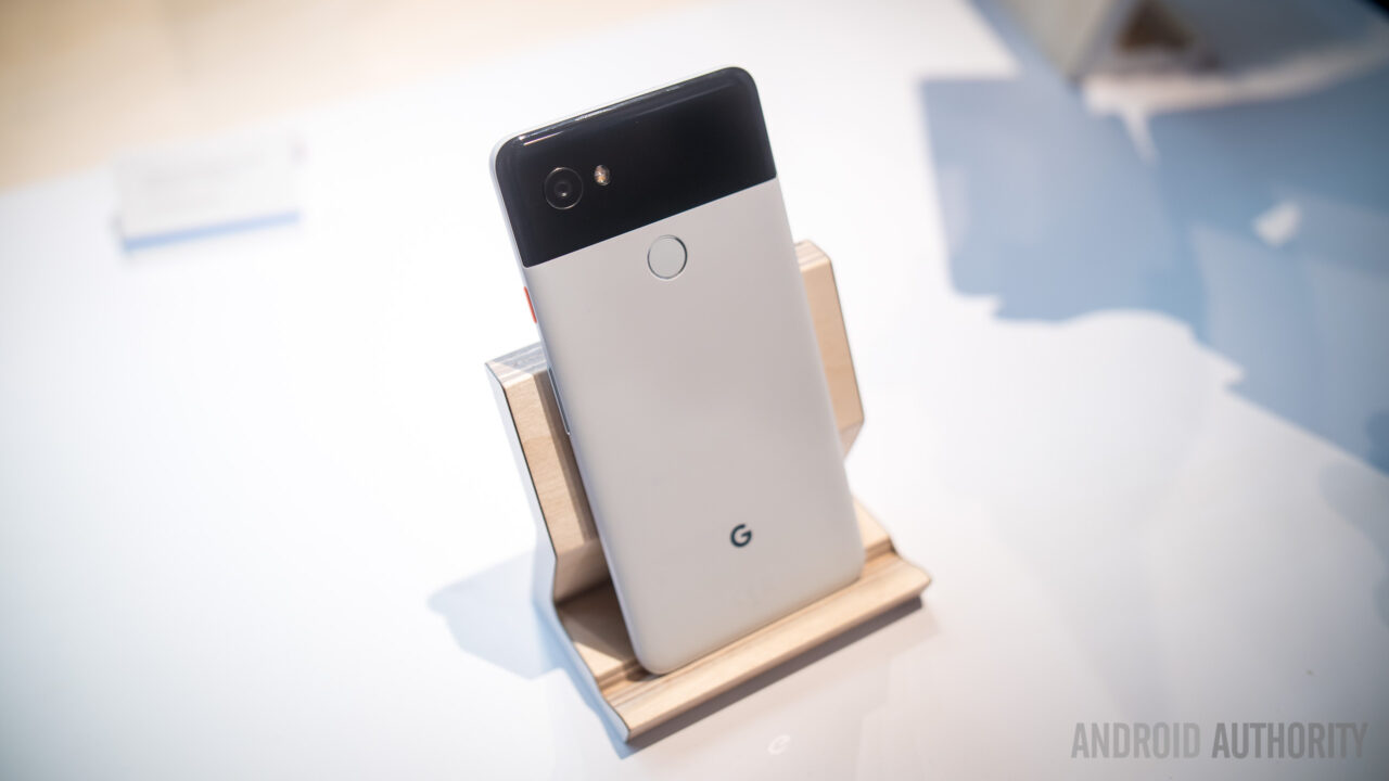 Is the Google Pixel 2's screen-to-body ratio a big deal?