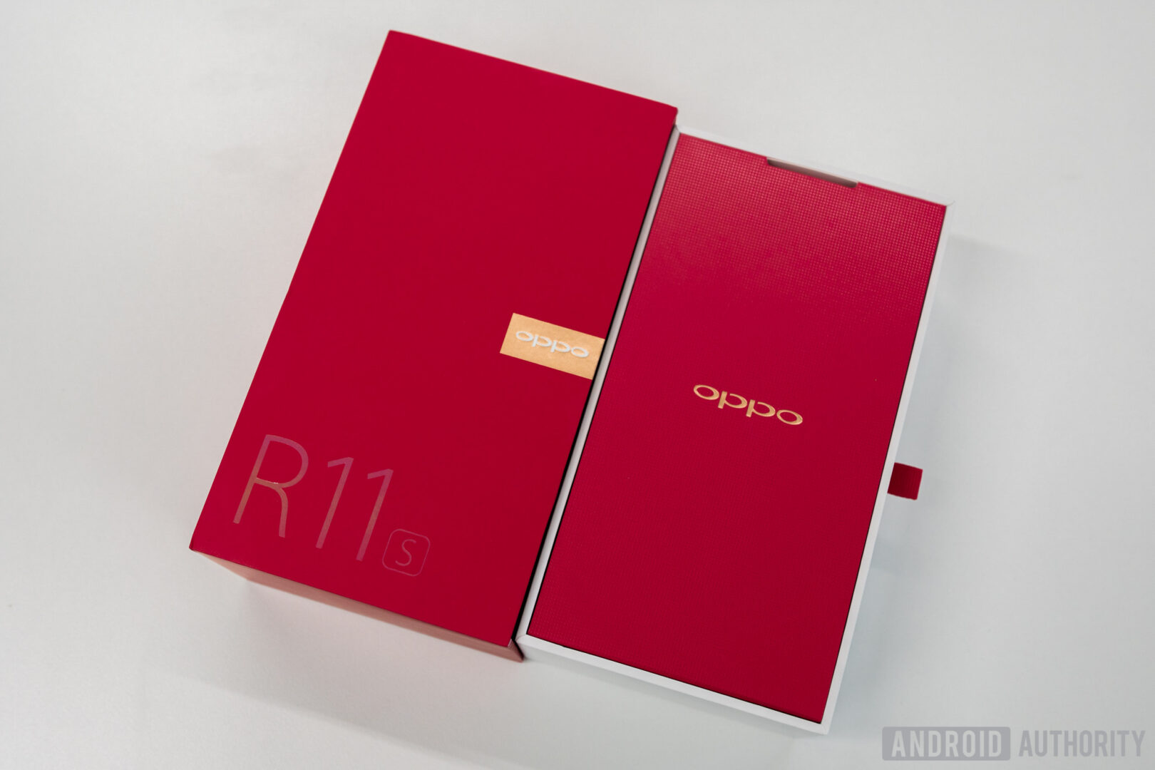 OPPO R11s hands-on - Android Authority