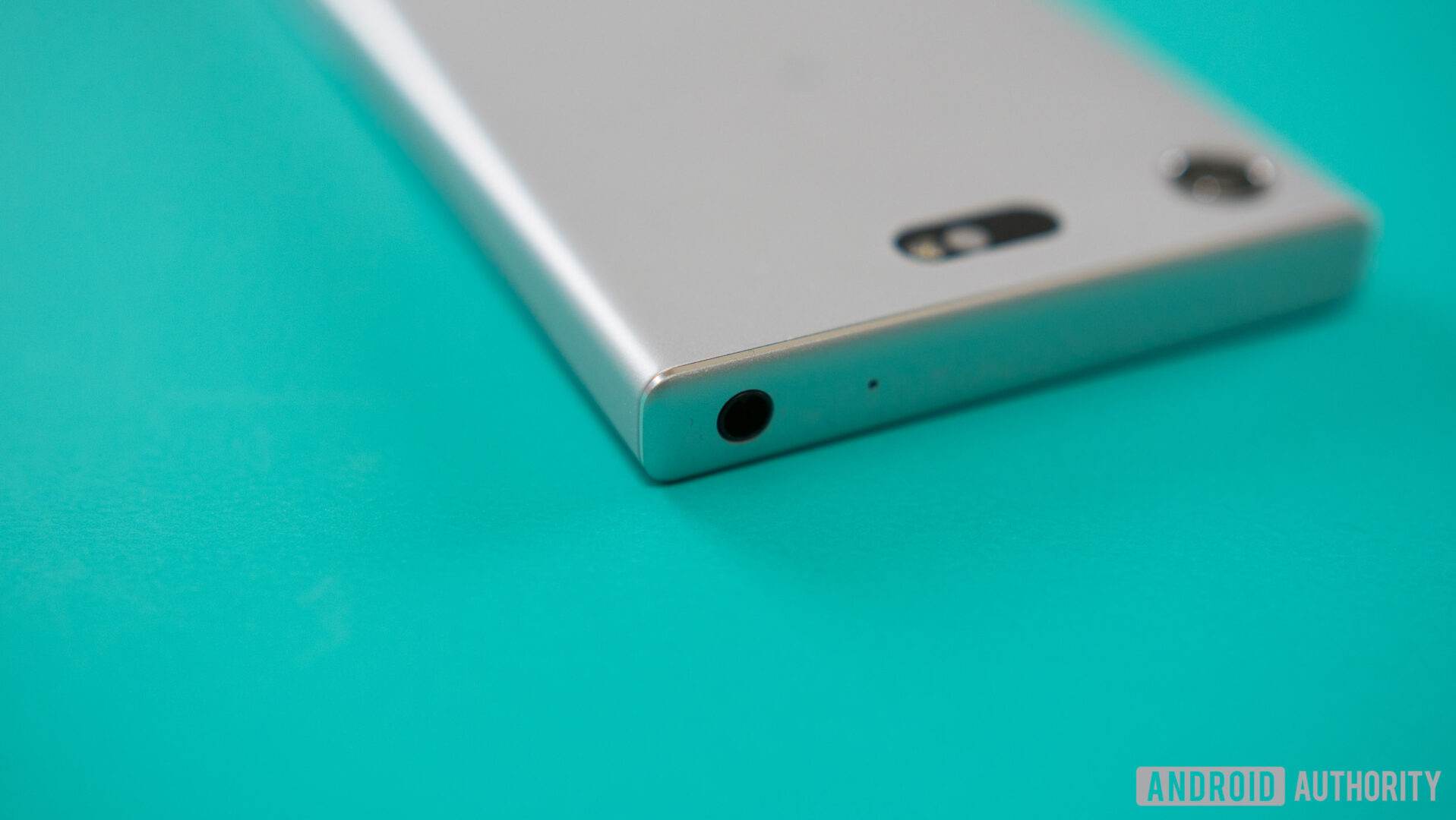 Sony Xperia XZ1 Compact review: small but powerful