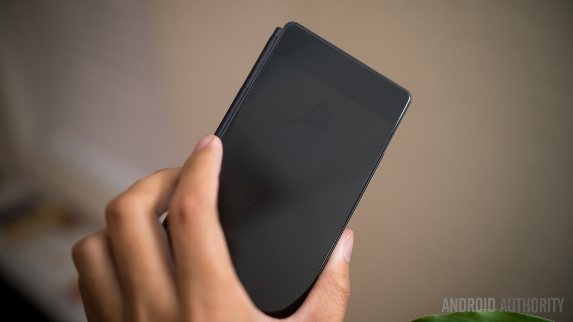 ZTE Axon M review: dual screen, single-minded