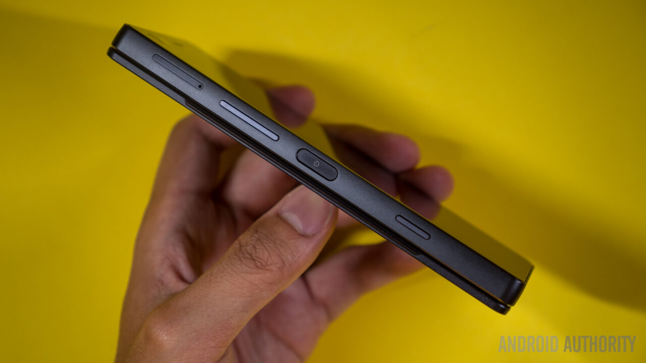 ZTE Axon M review: dual screen, single-minded