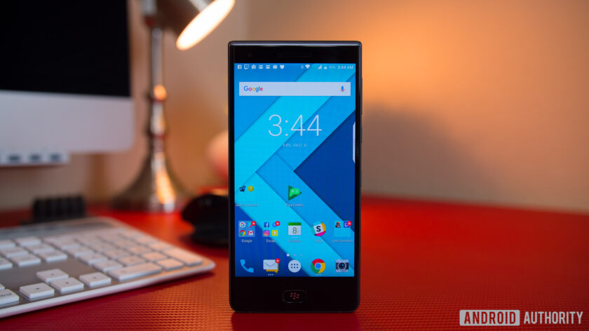 Blackberry Motion review: A KEYone without the keyboard - Android Authority