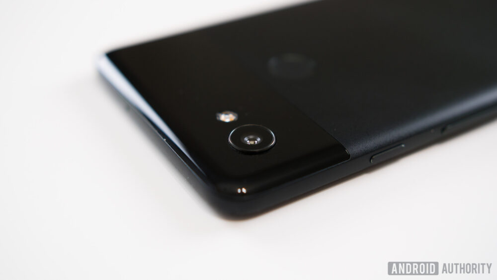 Has HUAWEI unleashed a triple camera trend?