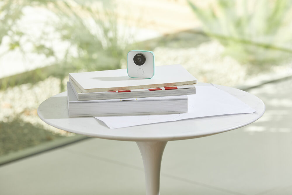 Google’s standalone camera Clips is available now - Android Authority