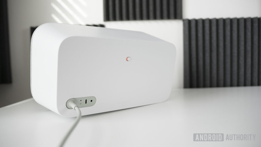 Google Home Max review: Smart Sound makes the world go ’round