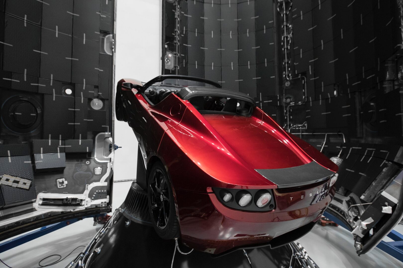 SpaceX fans, here are 30 hi-res wallpapers for your phone or PC ...