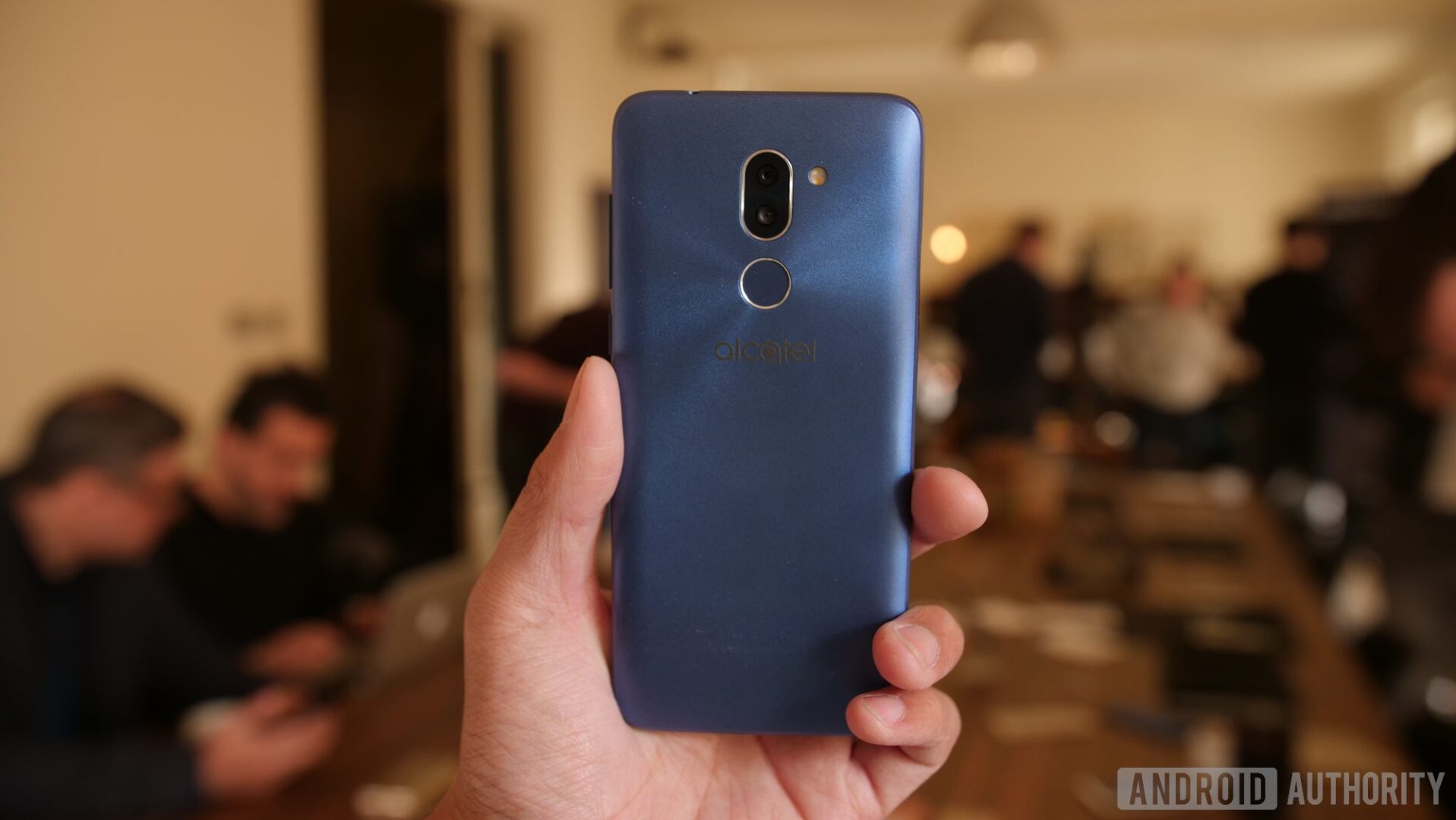 Hands-on with Alcatel's new phones at MWC 2018 - Android Authority