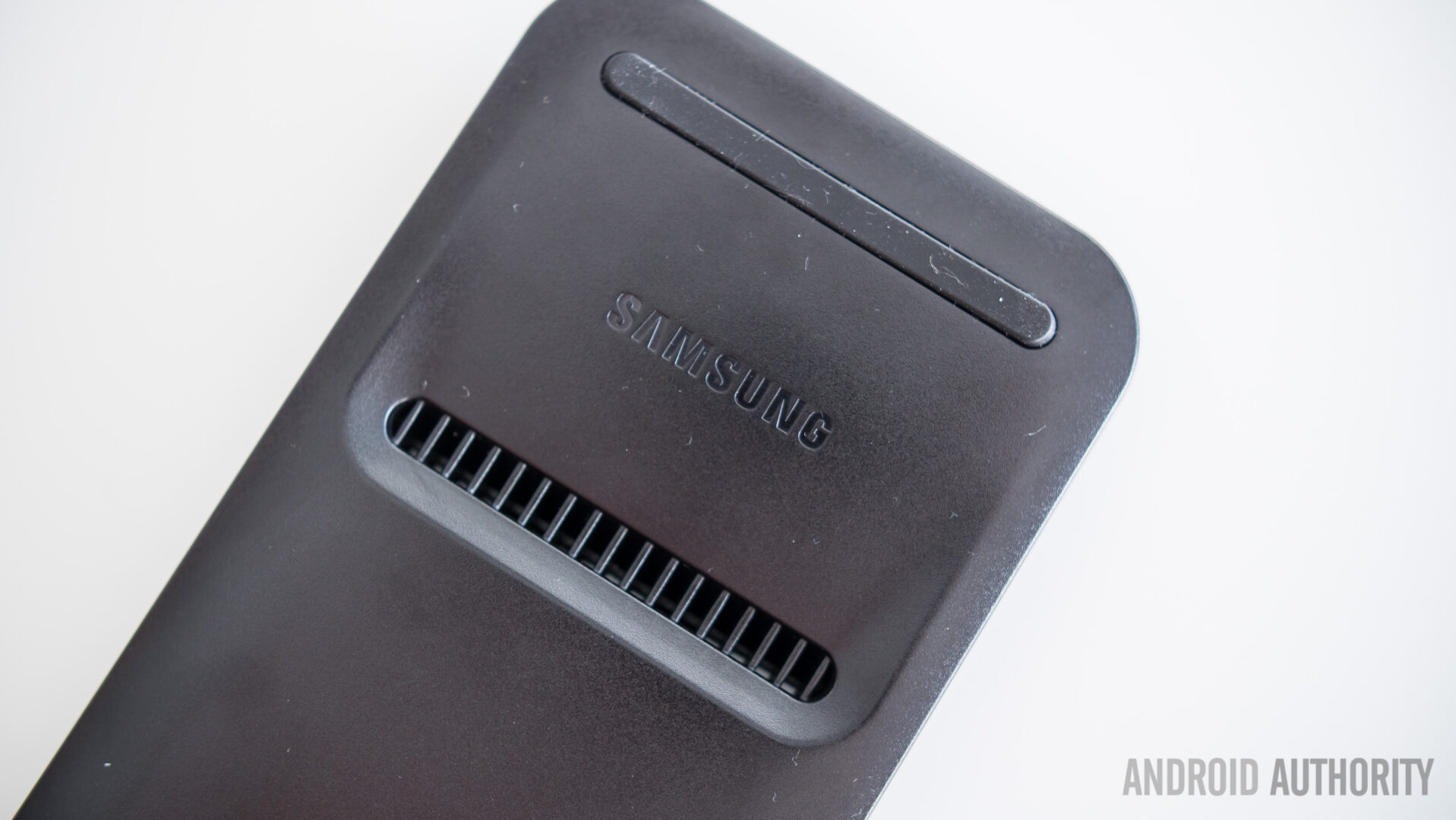 Samsung DeX Pad announced, we go hands-on - Android Authority