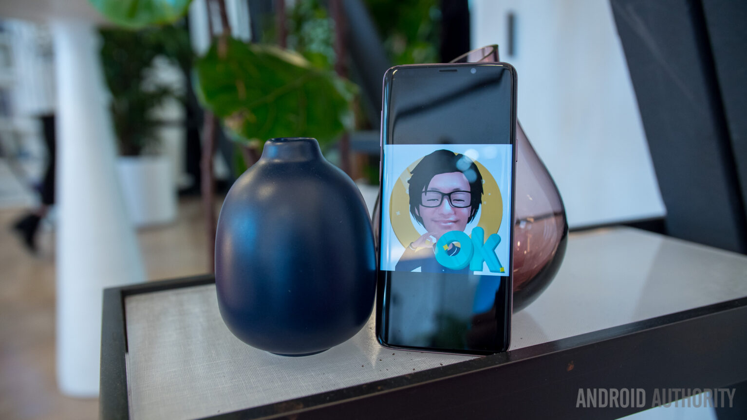AR Emoji vs Animoji: The differences explained - Android Authority