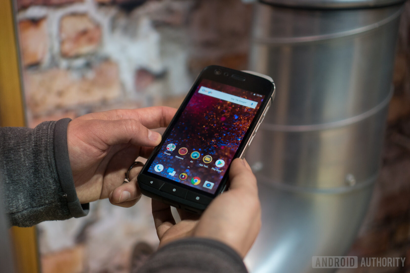 Cat S61 hands-on: See like the Predator - Android Authority