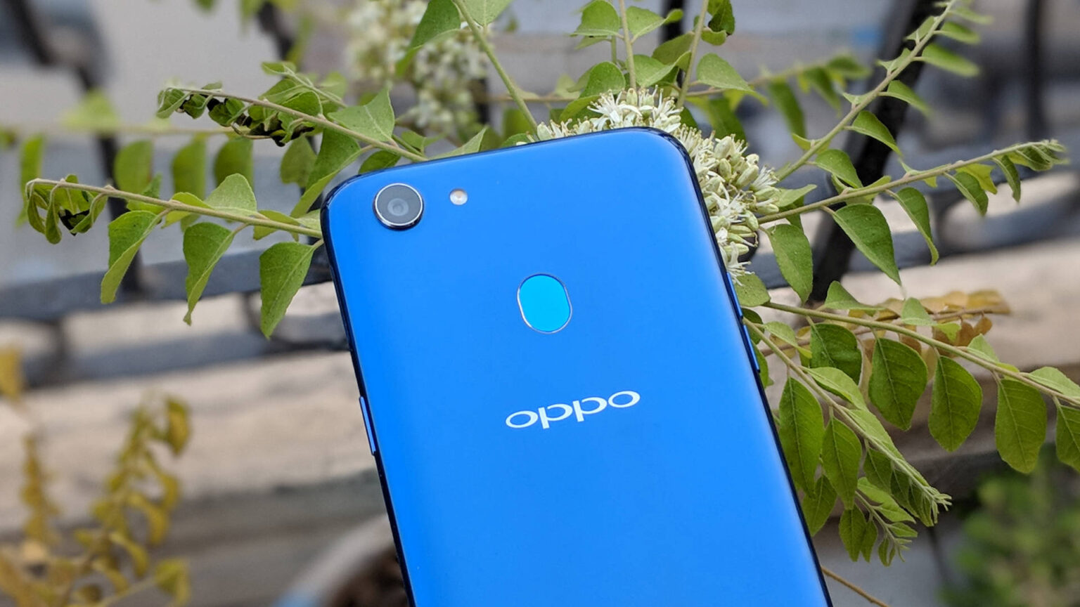 OPPO F5 review: Great selfies come at a premium - Android Authority