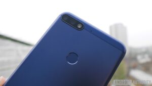 HONOR 7C delivers dual-camera, face unlock, and 18:9 display on a budget