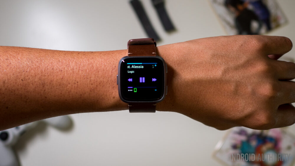 Fitbit Versa: Is this a good smartwatch for ex-Pebble users?