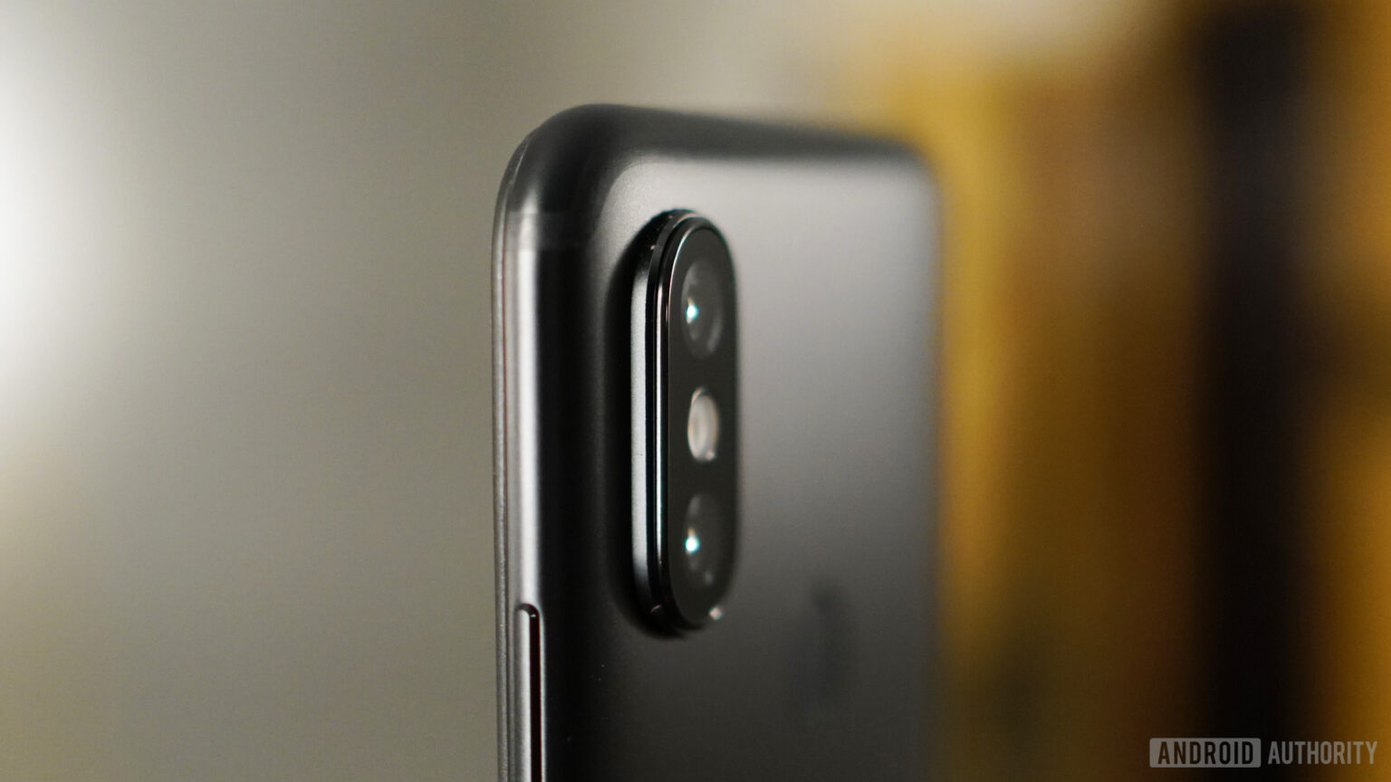 Xiaomi launches Mi A2 with high-end camera hardware and Android One in ...