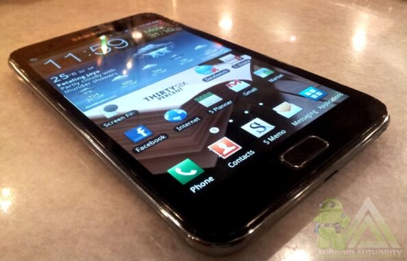 Original Samsung Galaxy Note second only to iPhone in setting trends