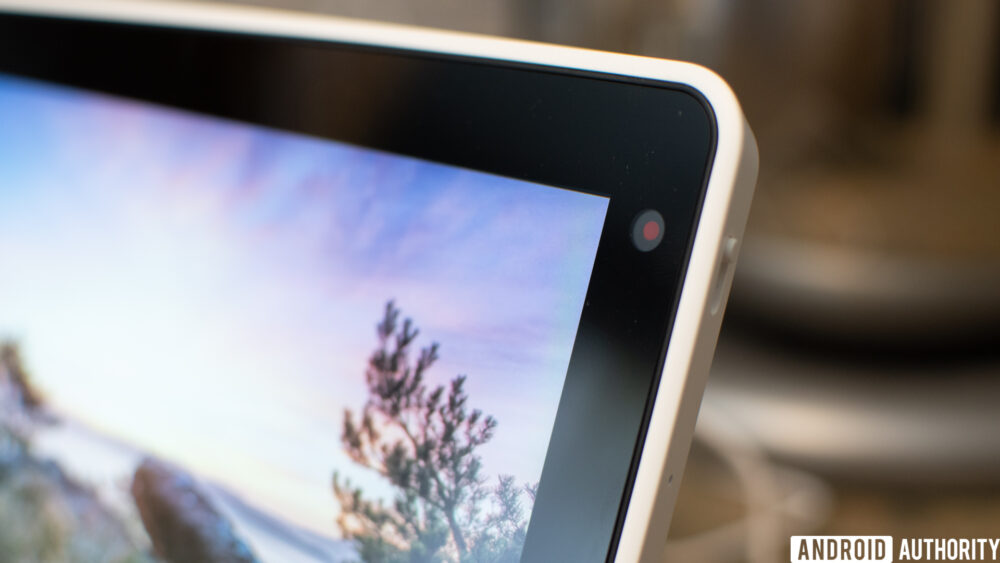 Google made smart display could be available by Christmas