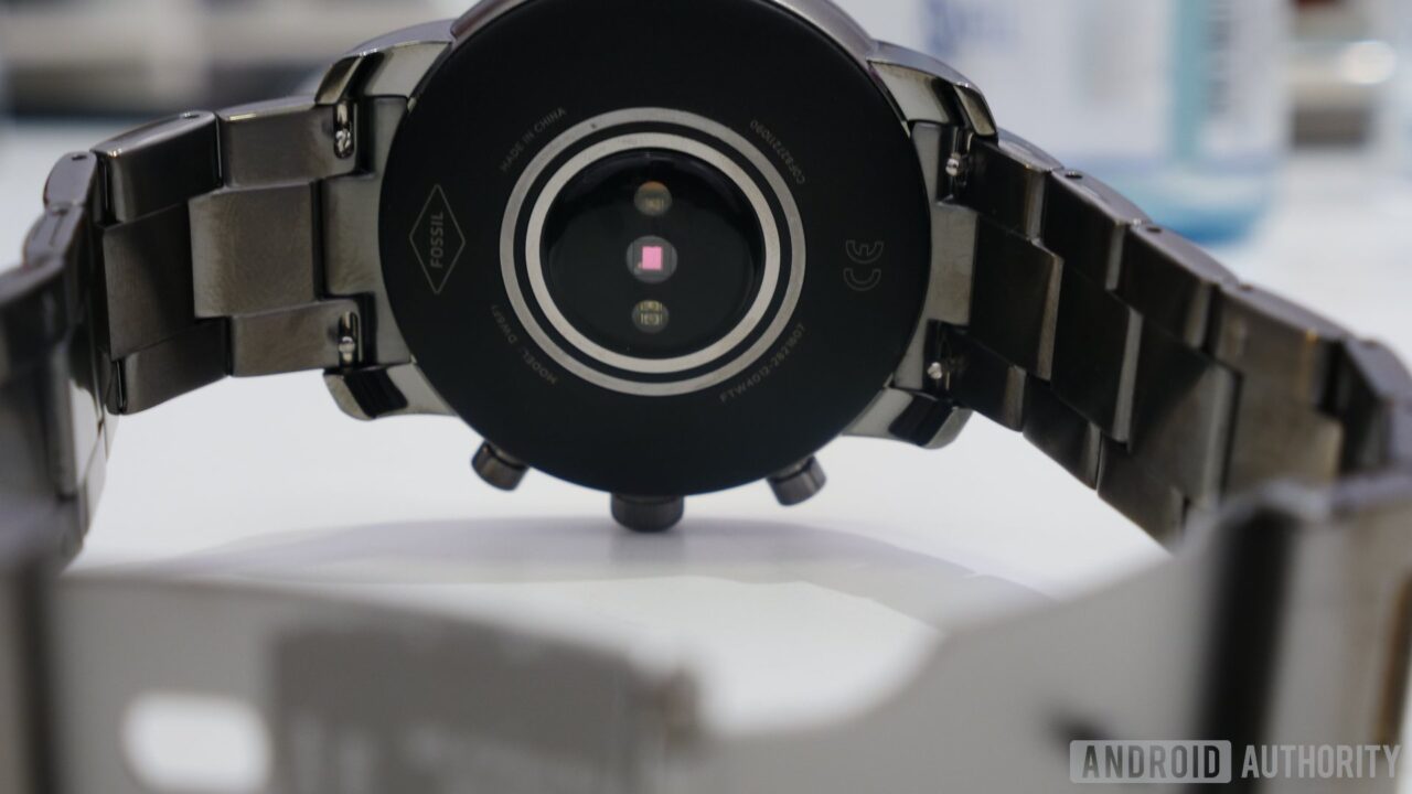 New Fossil smartwatches bring heart rate and GPS tracking, NFC, more