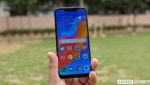 HONOR Play with flagship-grade specs and GPU Turbo launched in India ...