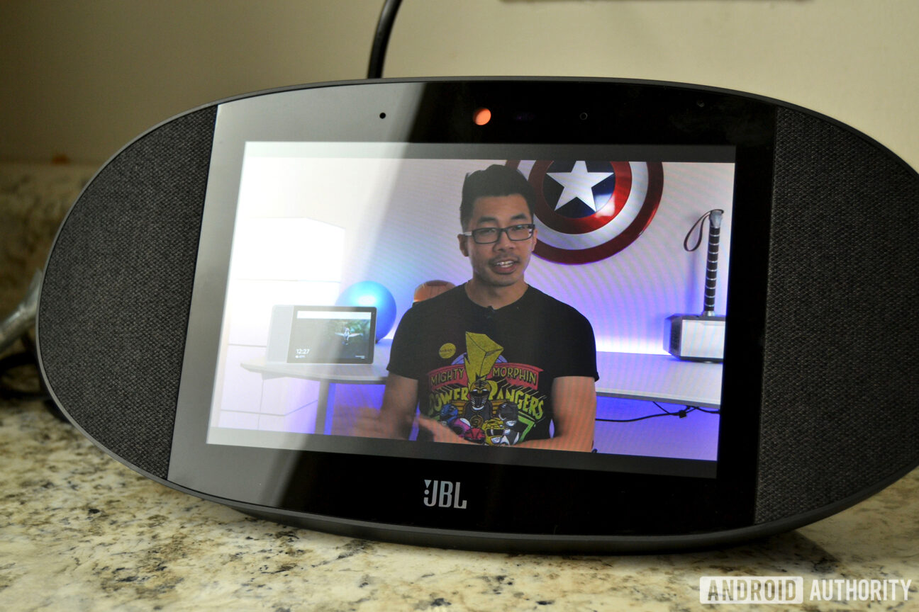 JBL Link View review: Speaker first, display second - Android Authority