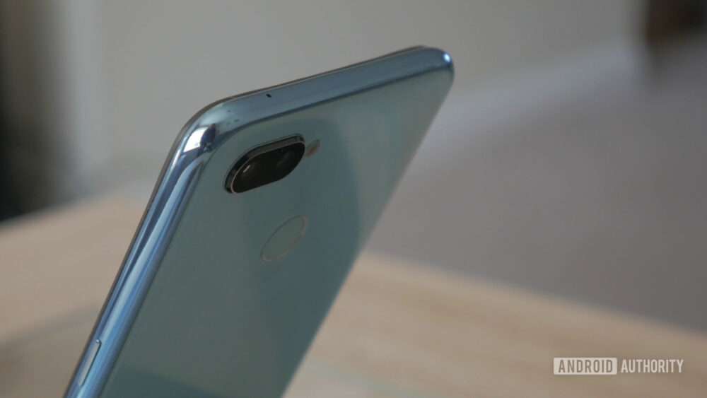 realme 2 Pro review: A step in the right direction - Android Authority