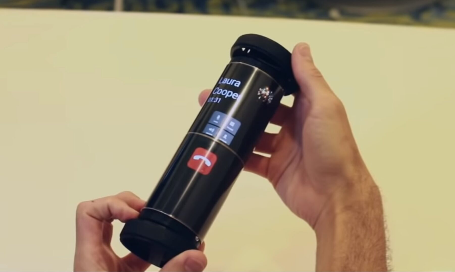 MagicScroll: Is this our first step towards pocketable tablets?