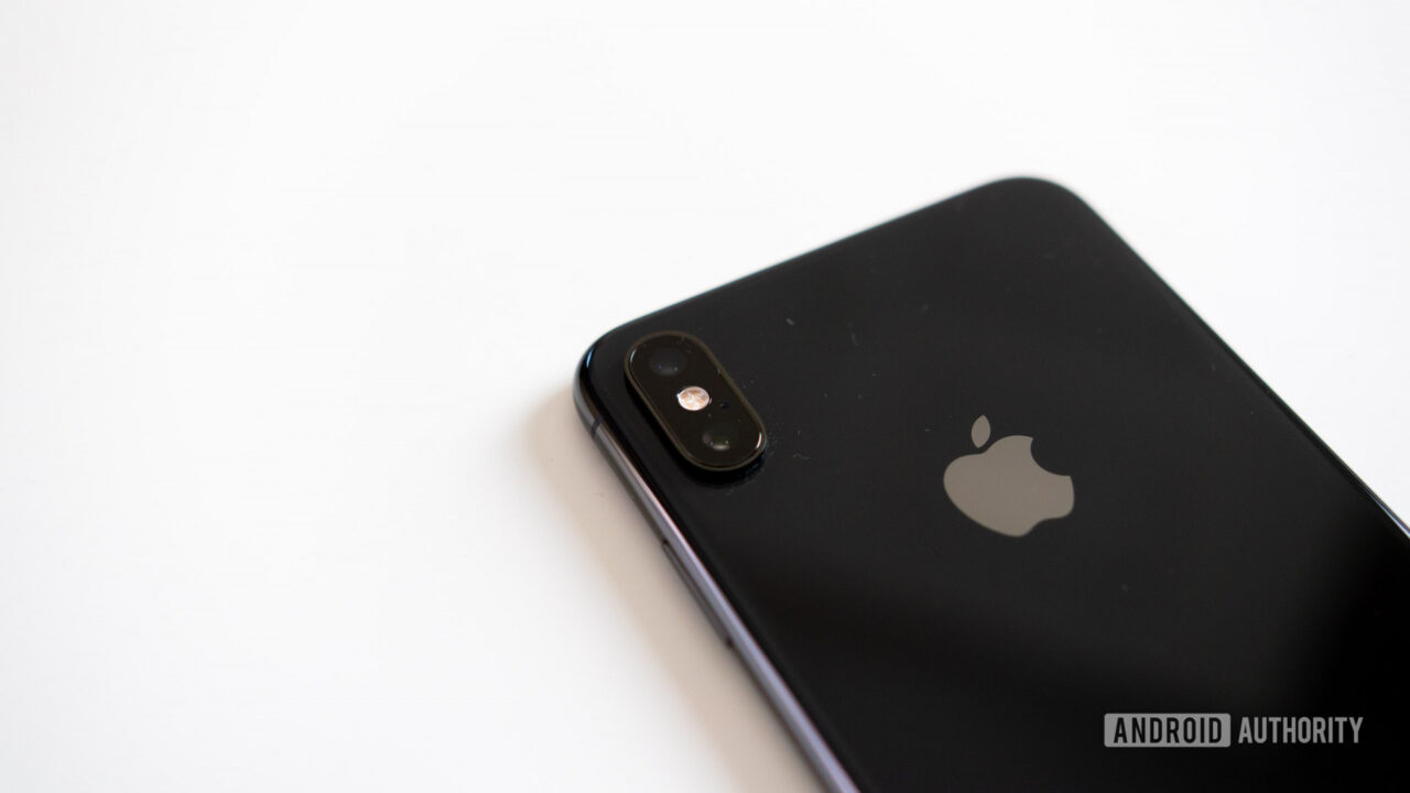 Apple tipped to offer triple camera on 2019 iPhone, 3D cameras next year