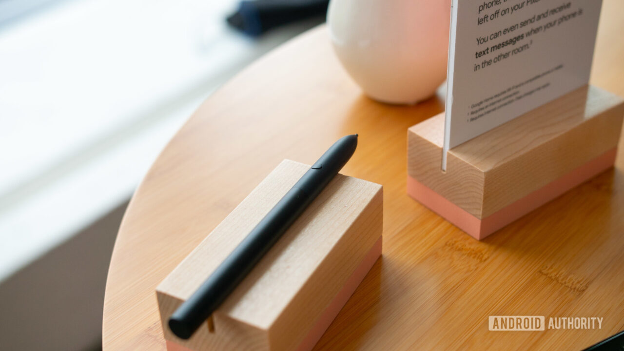Google Pixel Slate hands-on: An iPad Pro competitor? - Android Authority