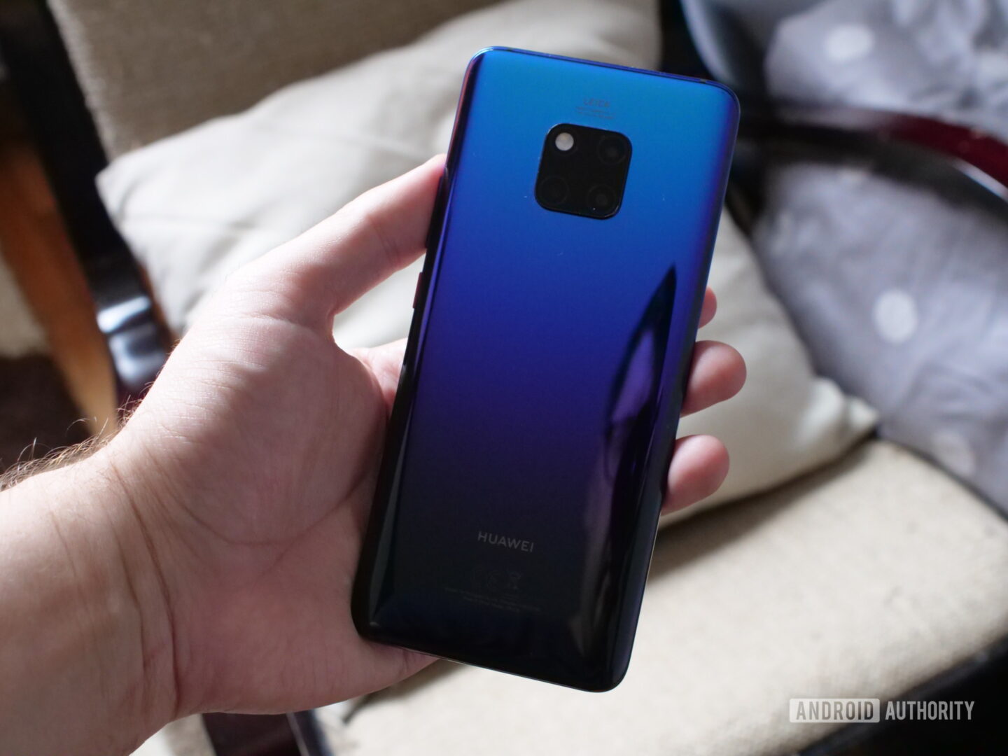 HUAWEI Mate 20 Pro update makes super macro mode a standalone mode