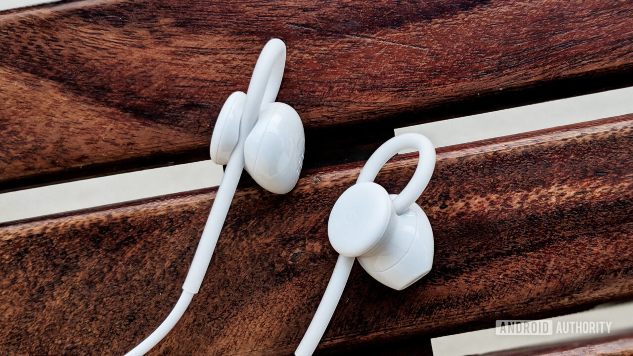 Here’s a first look at Pixel USB-C earbuds that come bundled with the ...