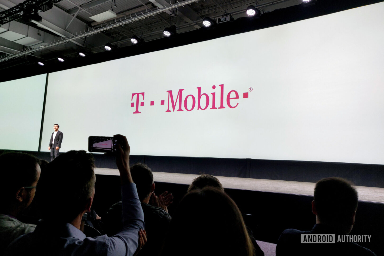 T-Mobile OnePlus 6T vs OnePlus 6T - what's the difference?