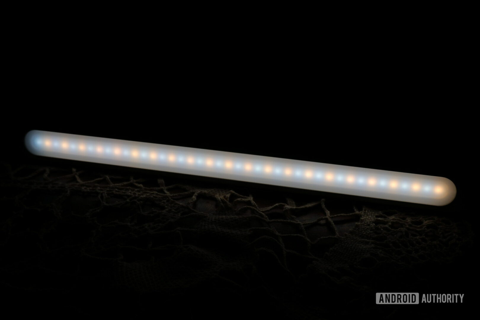 Xiaomi's New Lamps, Bulb are an Excellent Way to 'Smarten' Your Home