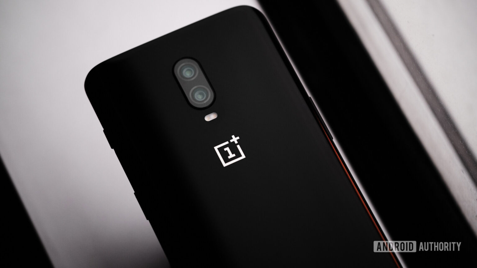 OnePlus 6 and 6T experiencing microphone issues - Android Authority
