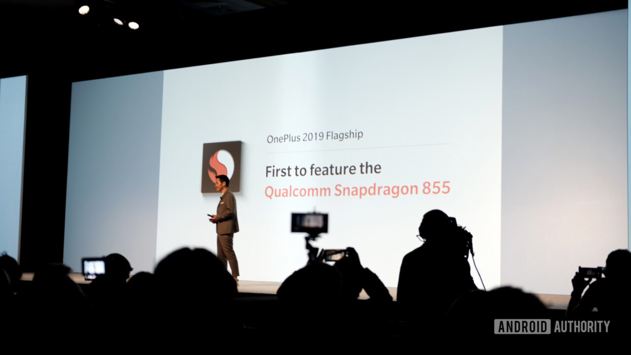 OnePlus phone (not Samsung) will be first to market with Snapdragon 855