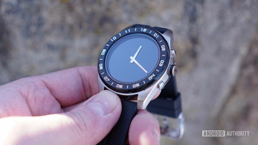 LG Watch W7 review: A smartwatch that can't get out of its own way