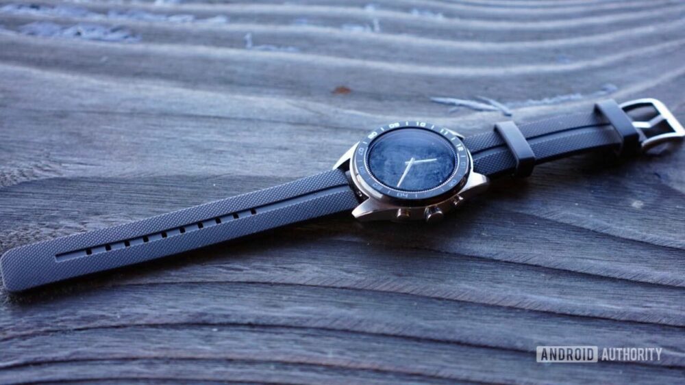 LG Watch W7 review: A smartwatch that can't get out of its own way