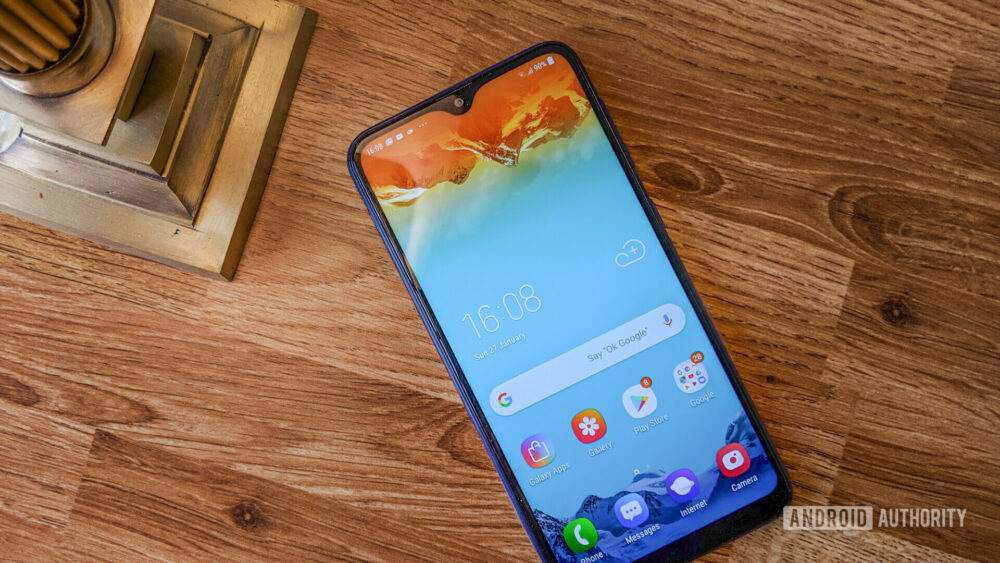 Samsung Galaxy M10 review: A well-built phone that does the basics