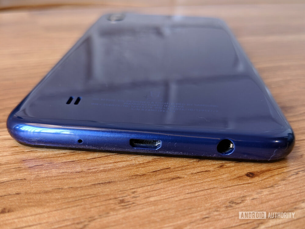 Samsung Galaxy M10 review: A well-built phone that does the basics