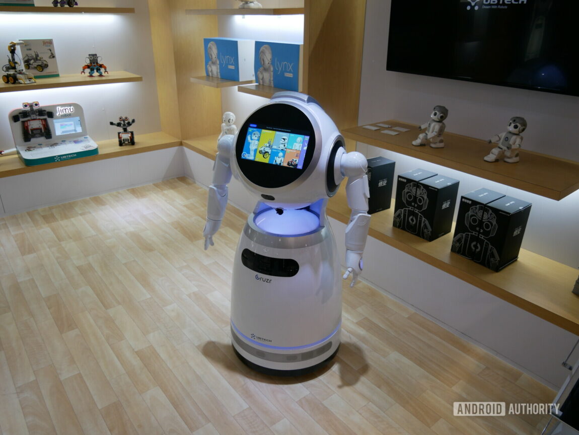 The robots of CES 2019 - Android Authority