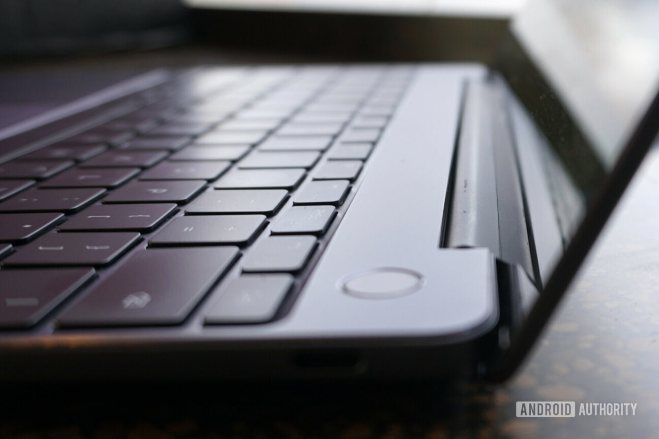 HUAWEI MateBook 13 Review: A beautiful laptop targeting the MacBook Air