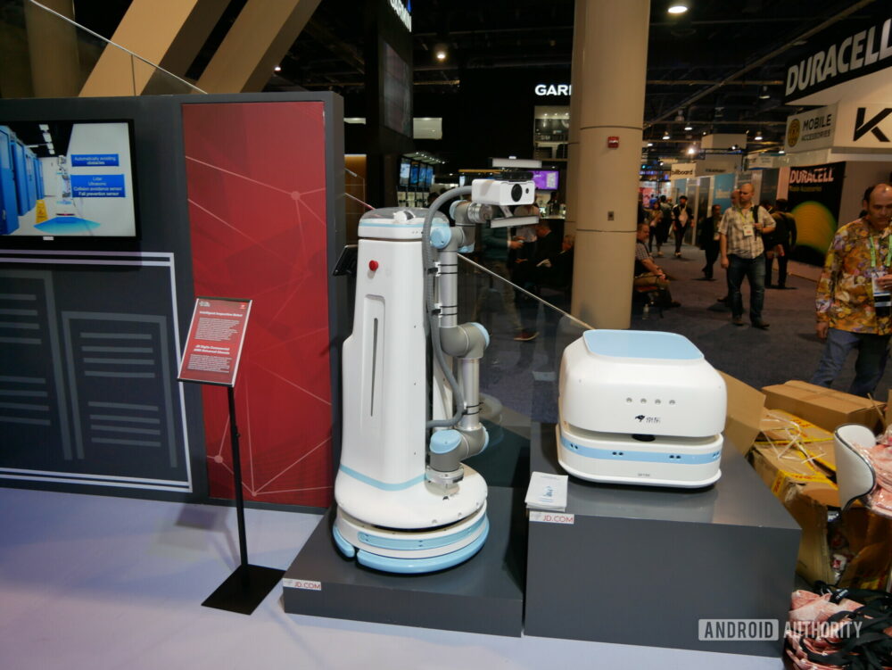 The robots of CES 2019 - Android Authority