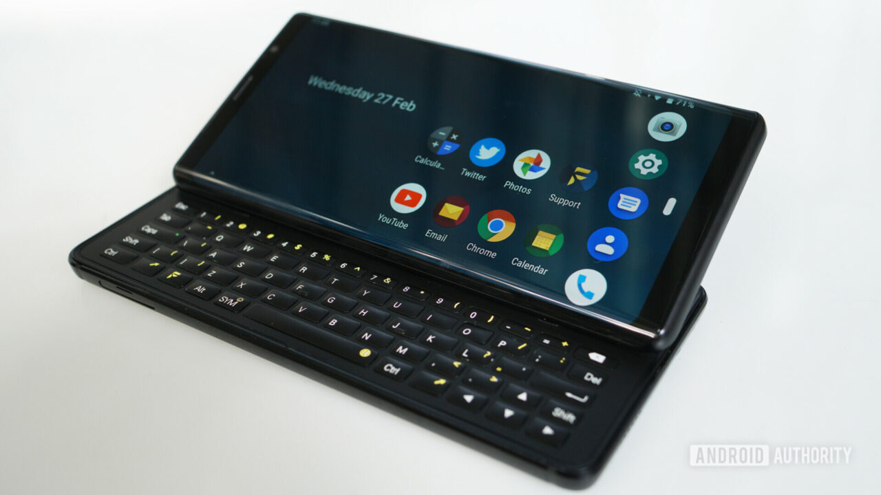 Fxtec Pro1: The sliding QWERTY keyboard phone makes a comeback
