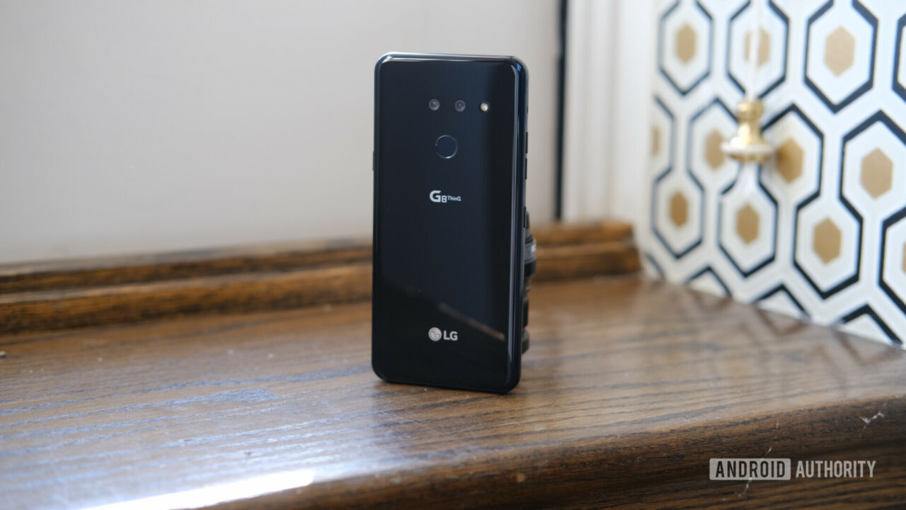 LG G8 specs: Snapdragon 855, Hand ID, and a ToF camera!