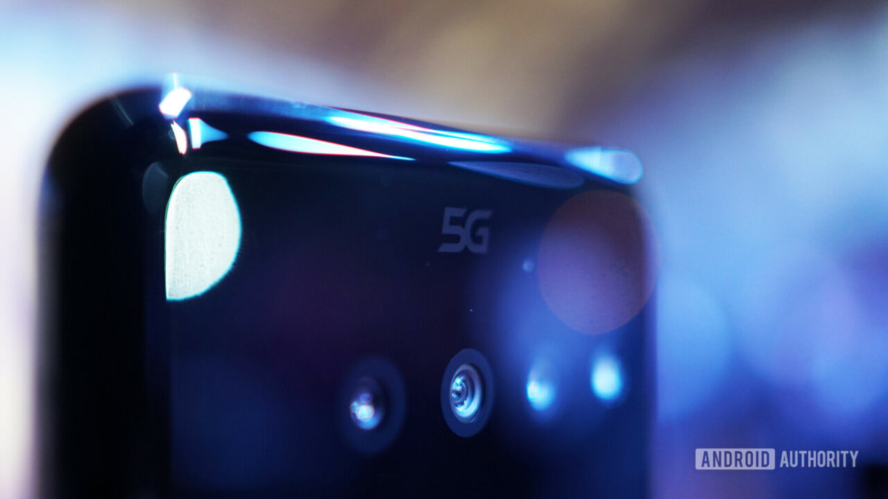 LG V50 ThinQ hands-on: The pros and cons of 5G